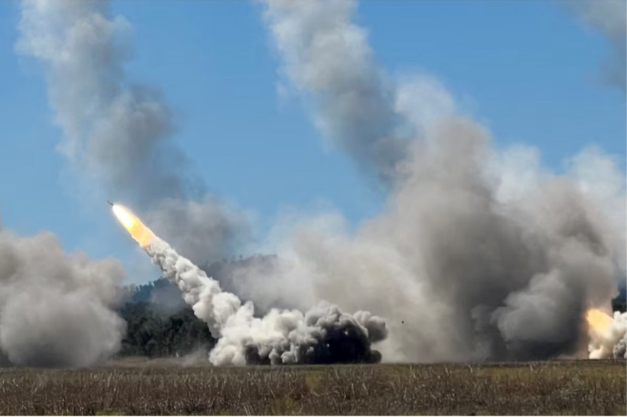 Lần đầu tiên ba quốc gia cùng khai hoả HIMARS | Báo điện tử Tiền Phong