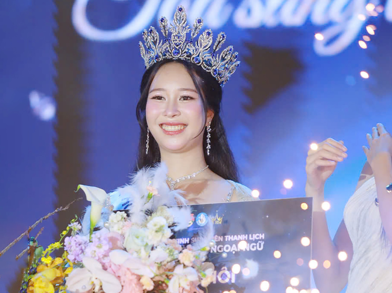 Tân Hoa khôi ULIS Ngô Hiểu Linh và khát vọng xây dựng ‘Trung tâm Hạnh Phúc’ dành cho sinh viên ...