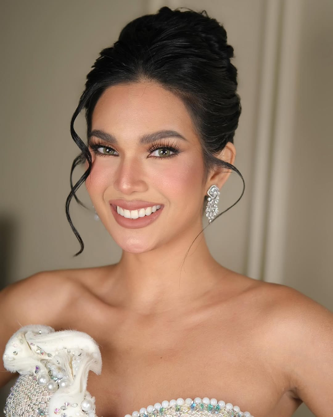 Sắc vóc á hậu được đôn lên làm Hoa hậu Hòa bình | Báo điện tử Tiền Phong