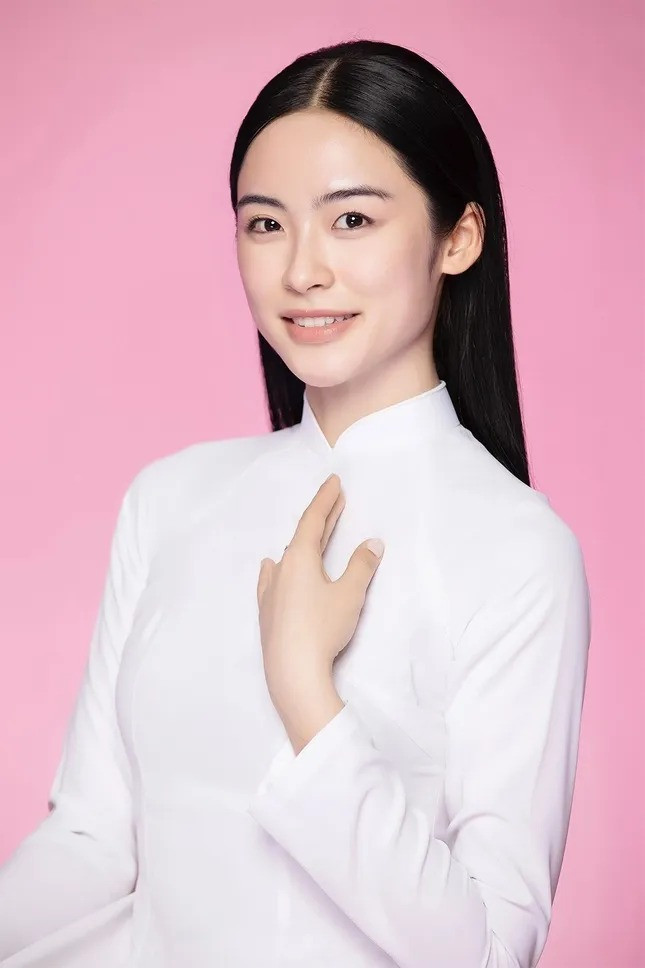 Á hậu 2 Vân Nhi - "mỹ nhân mặt mộc" khiến ai cũng yêu mến từ cái nhìn ...