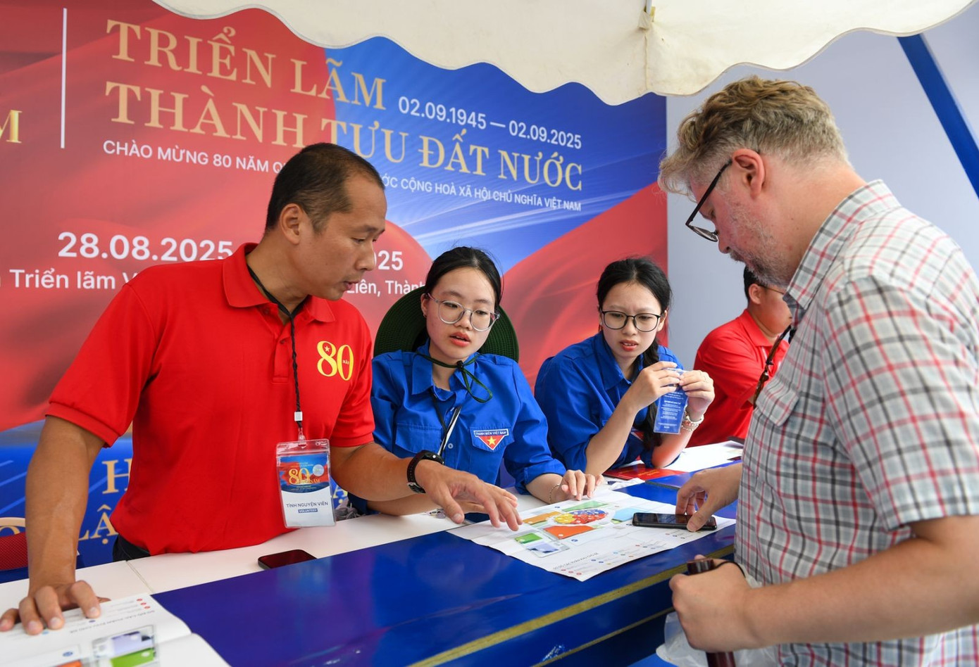 6 ngày đón gần 4 triệu khách, VEC khẳng định chuẩn vận hành quốc tế, sẵn sàng cho các sự kiện ...