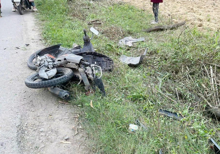 Một người tử vong và nhiều người bị thương sau cú tông xe ô tô để giải ...