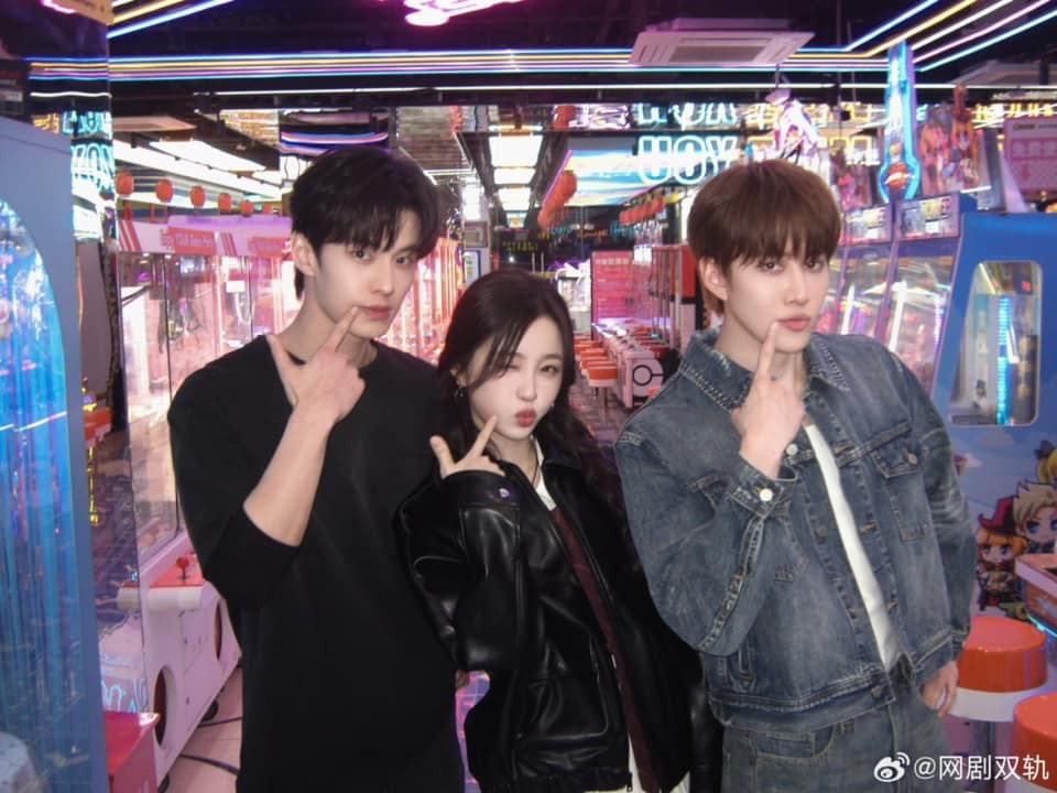 Song Quỹ bị chuyển thành phim ngắn rồi gỡ vội, do vướng bê bối của Ngu ...
