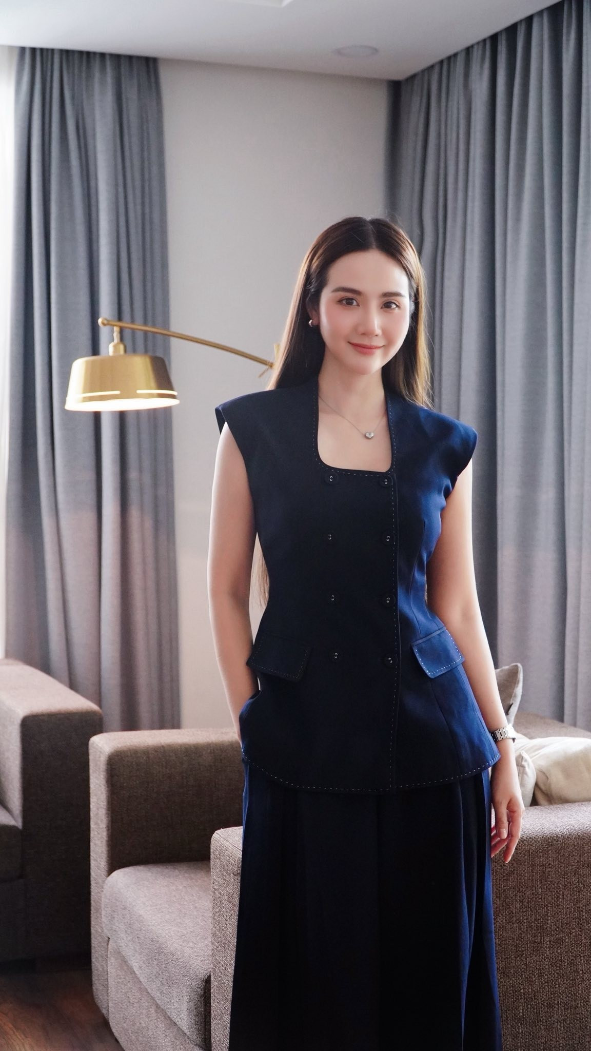 Bí quyết giúp Huyền Lizzie xinh như búp bê trên phim VTV "Cách Em 1 ...