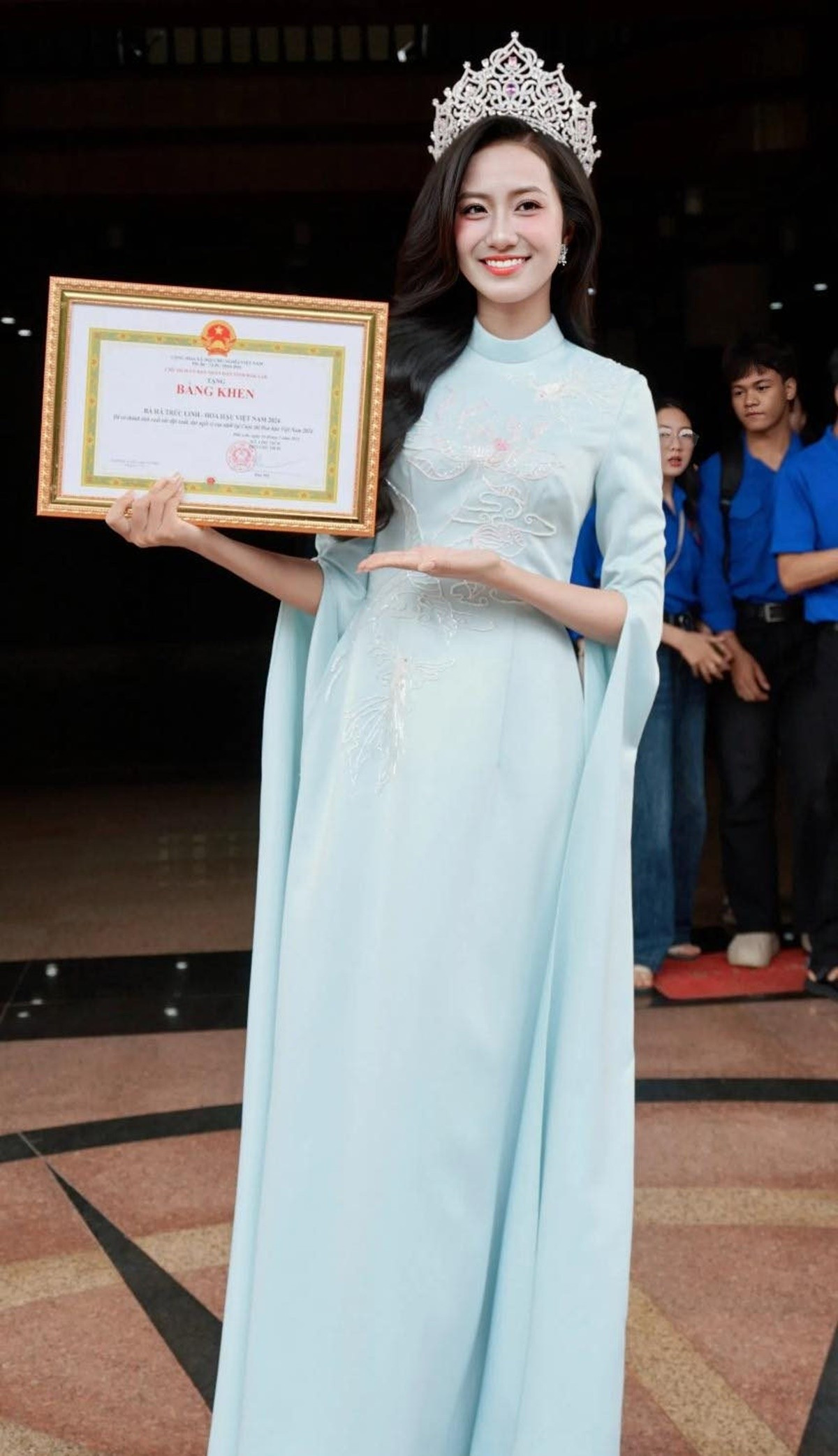 Hoa hậu Việt Nam 2024 Hà Trúc Linh trở về quê nhà Đắk Lắk sau đăng ...