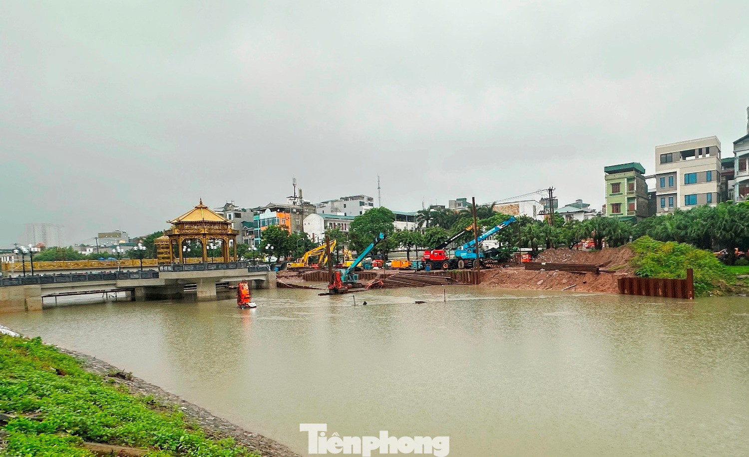 Đập tràn sông Tô Lịch ra sao khi nước dâng cao bất thường? | Báo điện ...