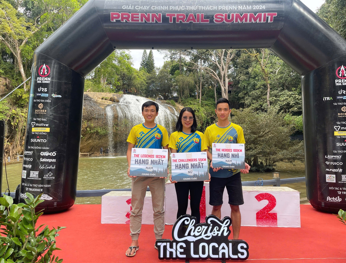 Trần Minh Tuyên vô địch cự ly 182km giải trail khắc nghiệt ở Lâm Đồng | Báo điện tử Tiền Phong