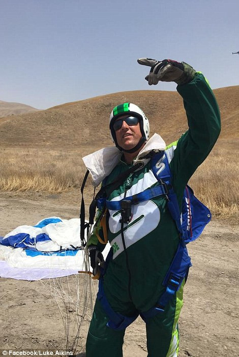 Chân dung người thực hiện cú nhảy lịch sử 7.600m không dù | Báo điện tử ...