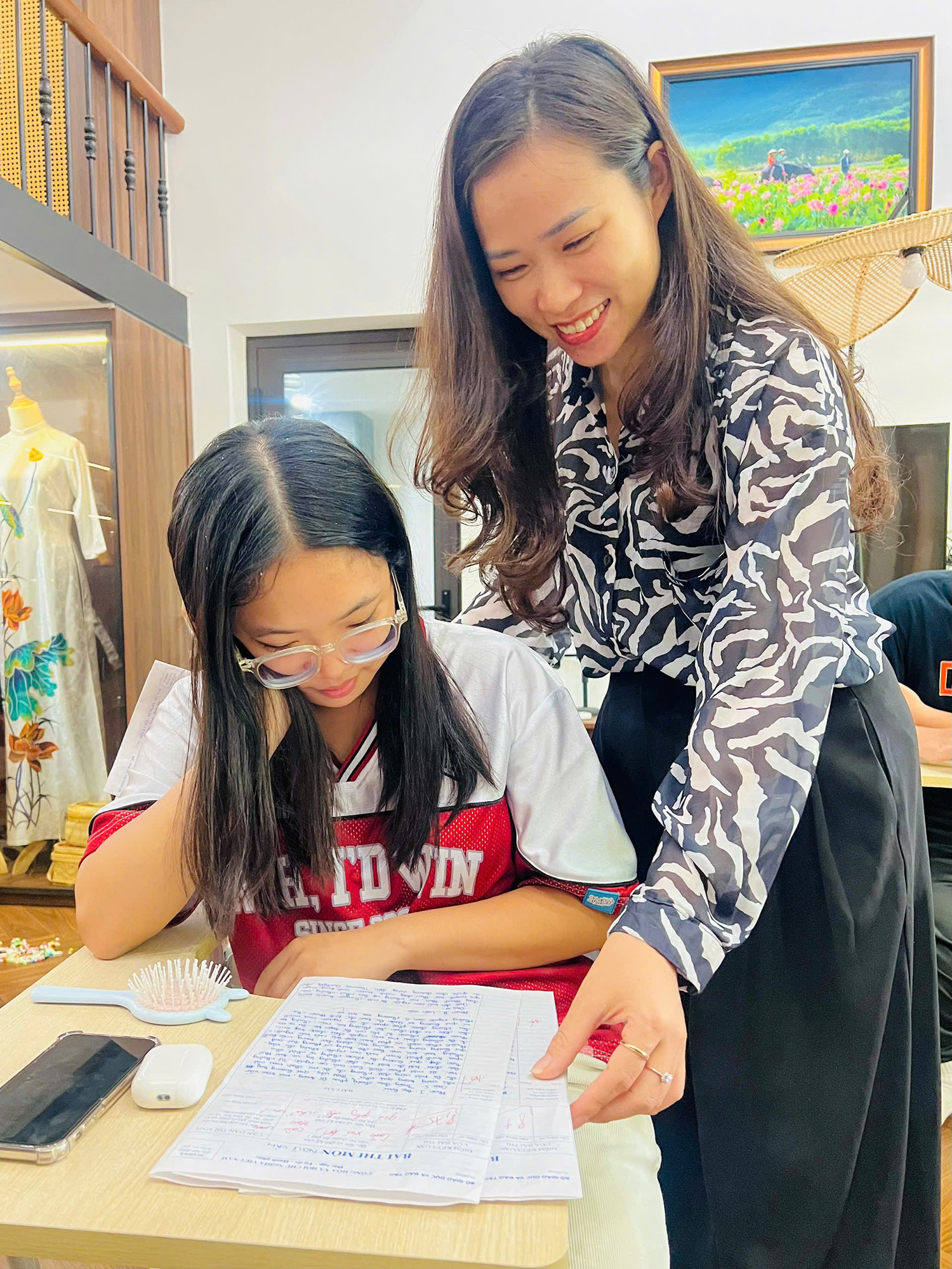 TS Nguyễn Thị Trang: ‘Cầu may là nét văn hóa dễ thương, nhưng không thay thế được kiến thức và ...