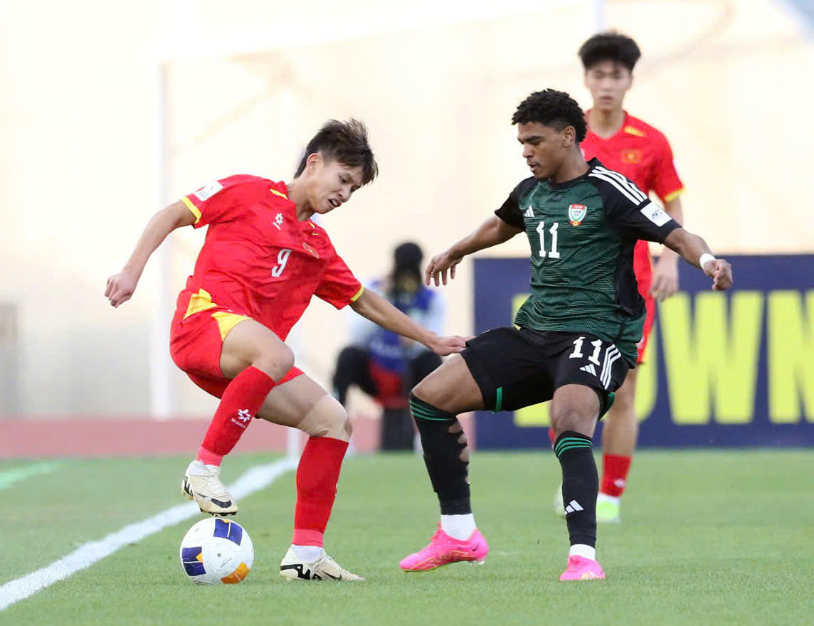 Hoà đáng tiếc U17 UAE, U17 Việt Nam lỡ cơ hội dự World Cup | Báo điện ...