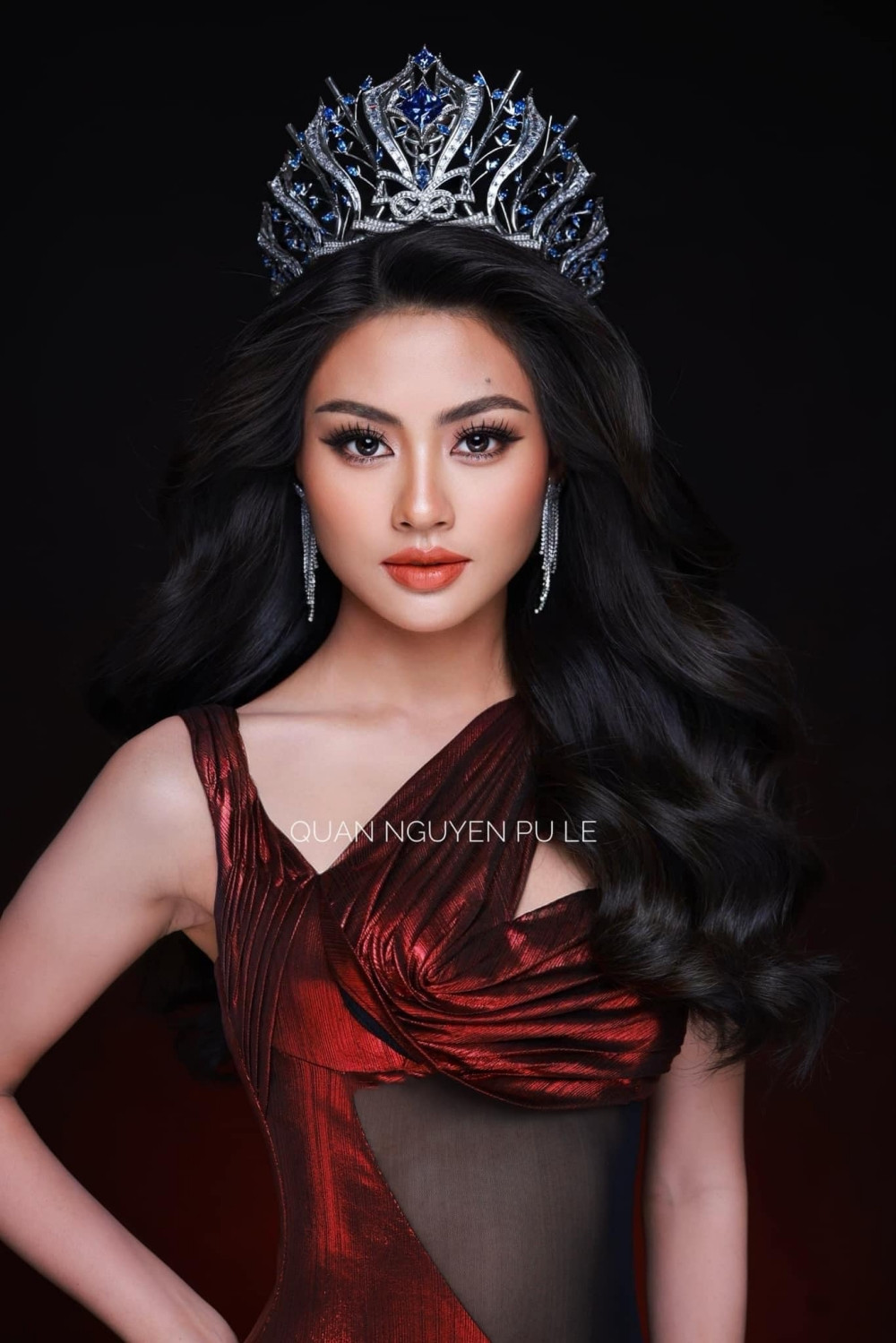 Liên tục tham dự sự kiện sau đăng quang, Hoa hậu Xuân Hạnh có giữ được ...