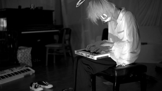 Ca khúc mới đạt Top 1 Trending, W/n tiết lộ từng có ý định dừng lại ...