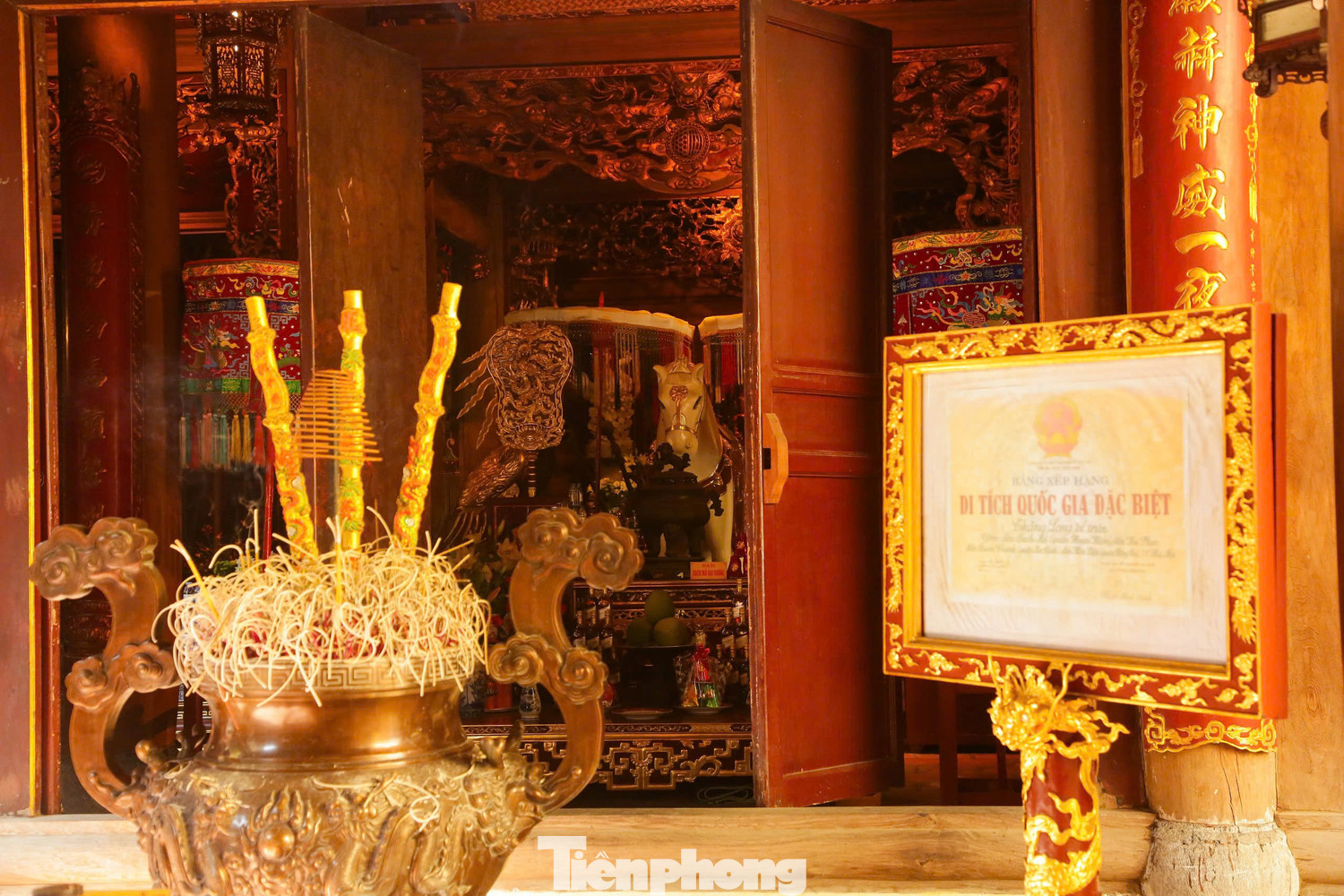 Khám phá 4 ngôi đền linh thiêng trấn giữ 4 phương Hà Nội | Báo điện tử ...