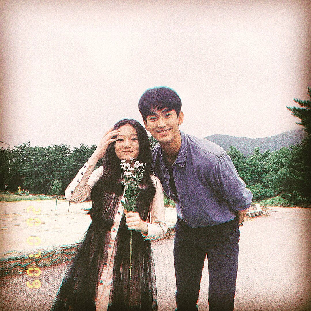 Kim Soo Hyun bị Knet đào lại những "hành động mờ ám" với các nữ diễn viên nhí | Báo điện tử Tiền ...