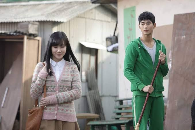 Kim Soo Hyun bị Knet đào lại những "hành động mờ ám" với các nữ diễn viên nhí | Báo điện tử Tiền ...
