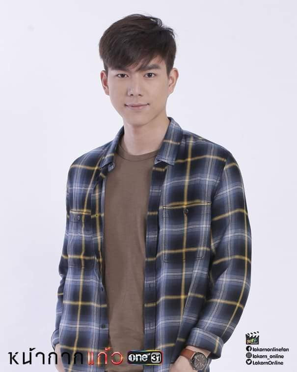 “Cờ đỏ” Bright Norraphat khoe visual cuốn hút trong "Thỏ Ngọc Nơi Cung ...