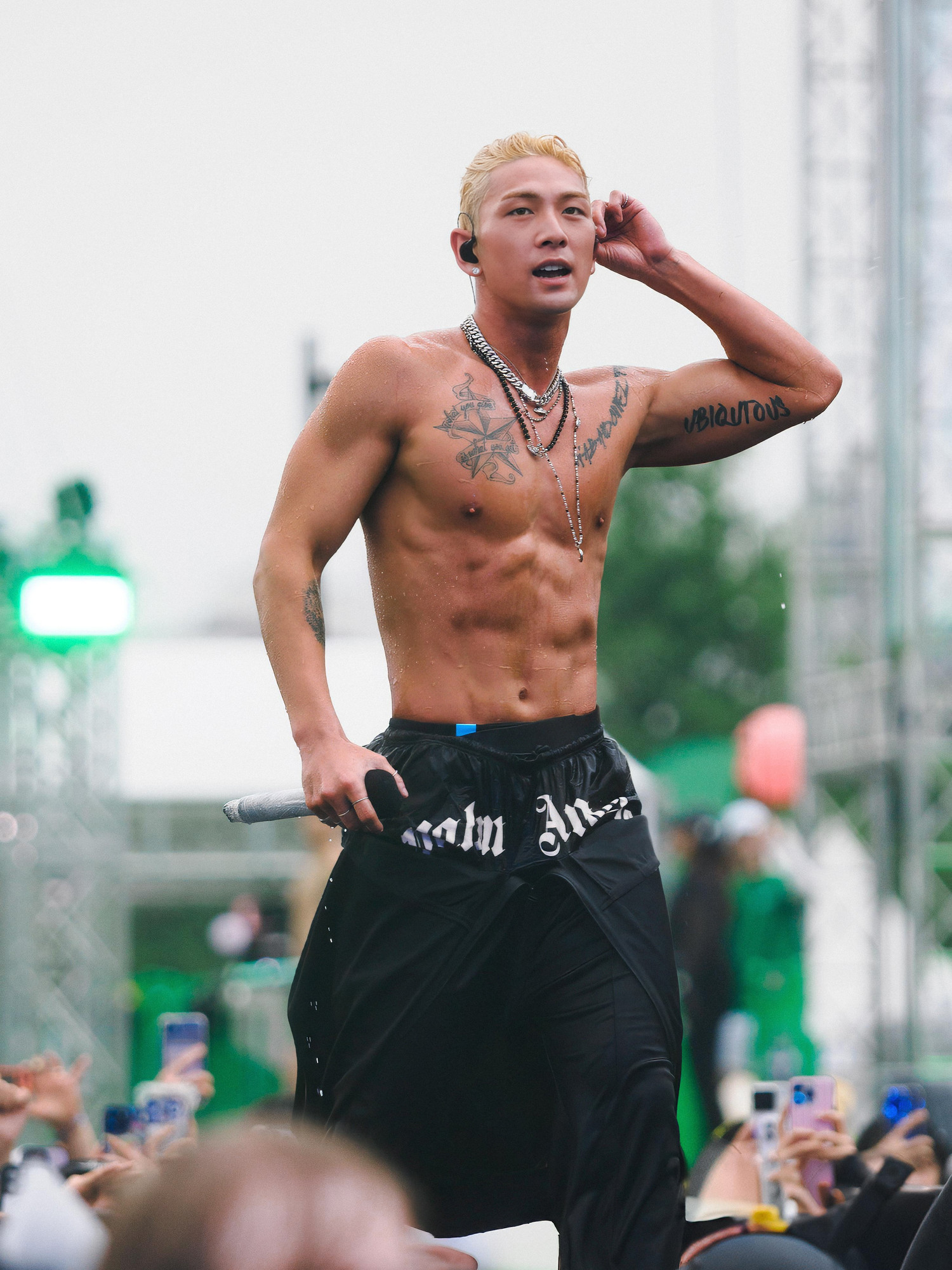 Waterbomb Festival: JYP, Eun Bi gây sốc, 2NE1 diện trang phục nhà mốt Việt | Báo điện tử Tiền Phong