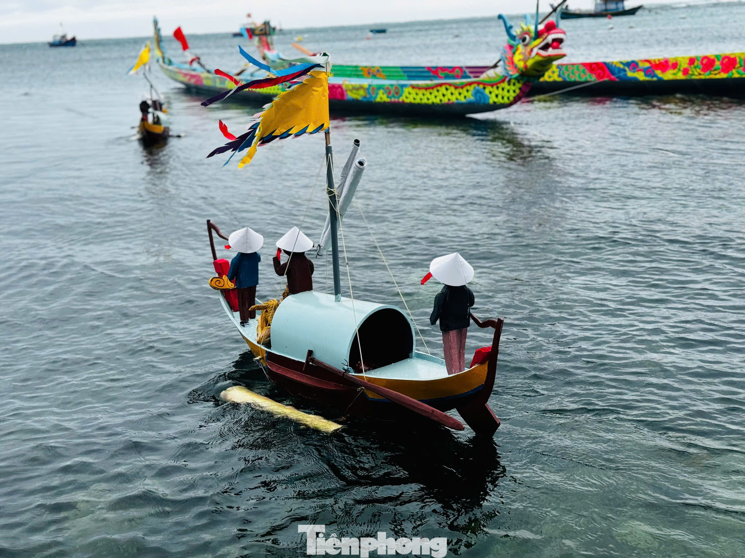 Thiêng liêng Lễ Khao lề thế lính Hoàng Sa | Báo điện tử Tiền Phong