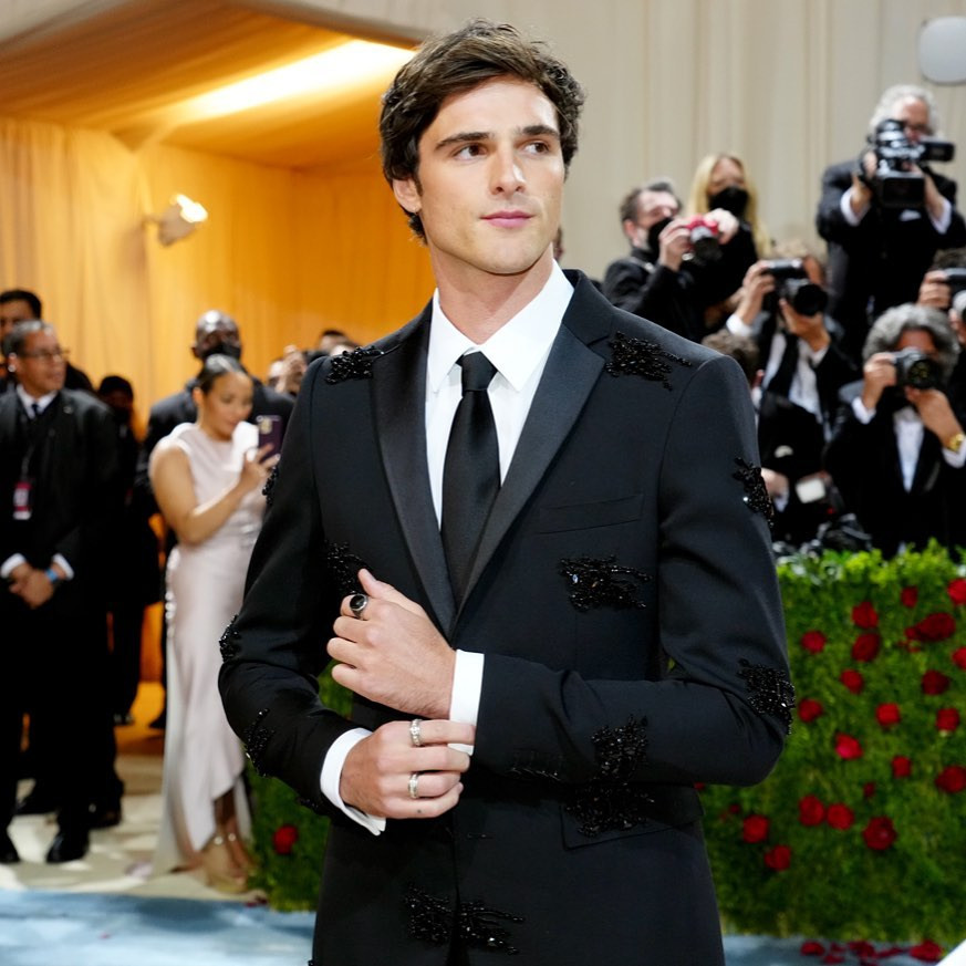 Jacob Elordi - mỹ nam cao gần 2m khiến fangirl truy lùng nến thơm mùi ...