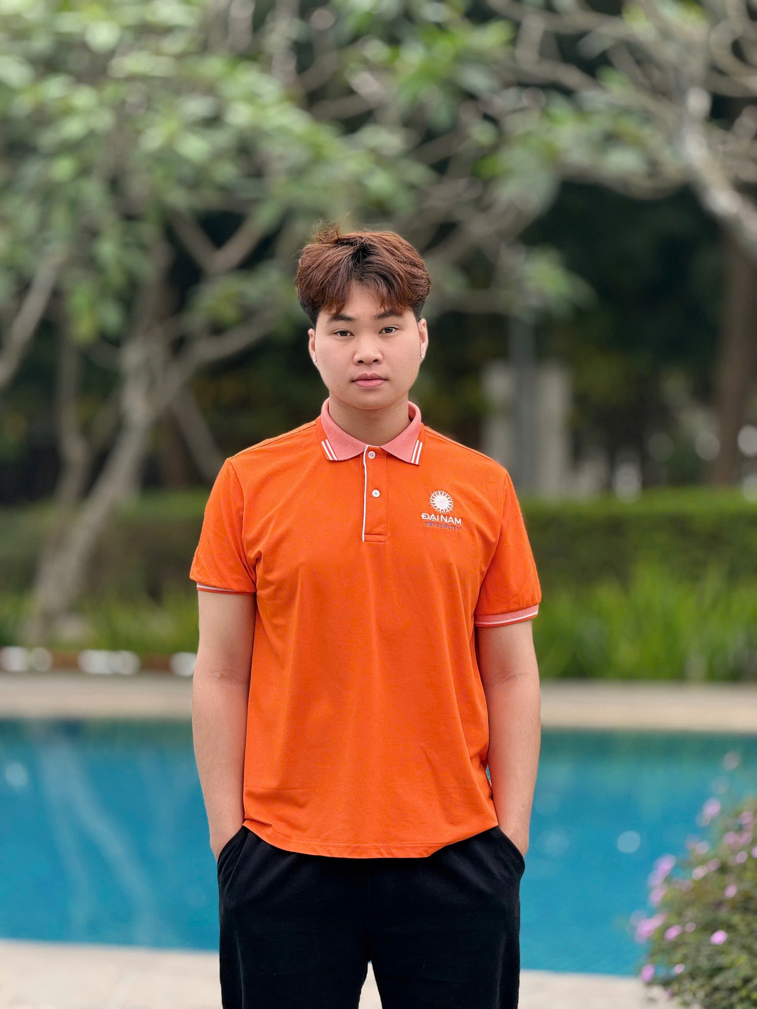 ‘Vượt khó trở lại giảng đường’, nam sinh viên dân tộc Thái chinh phục ...