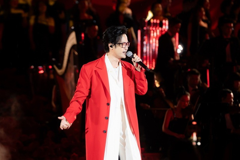 Bạn cấp 3 của Hà Anh Tuấn bay sang Mỹ dự đêm nhạc, "in4" khiến dân tình trầm trồ | Báo điện tử ...