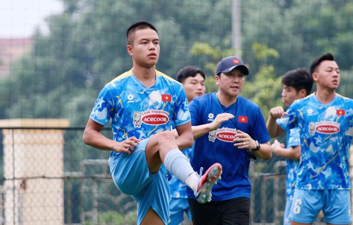 Tại sao tiền vệ Việt kiều Trần Thành Trung bị loại khỏi U23 Việt Nam vào phút chót? | Báo điện ...