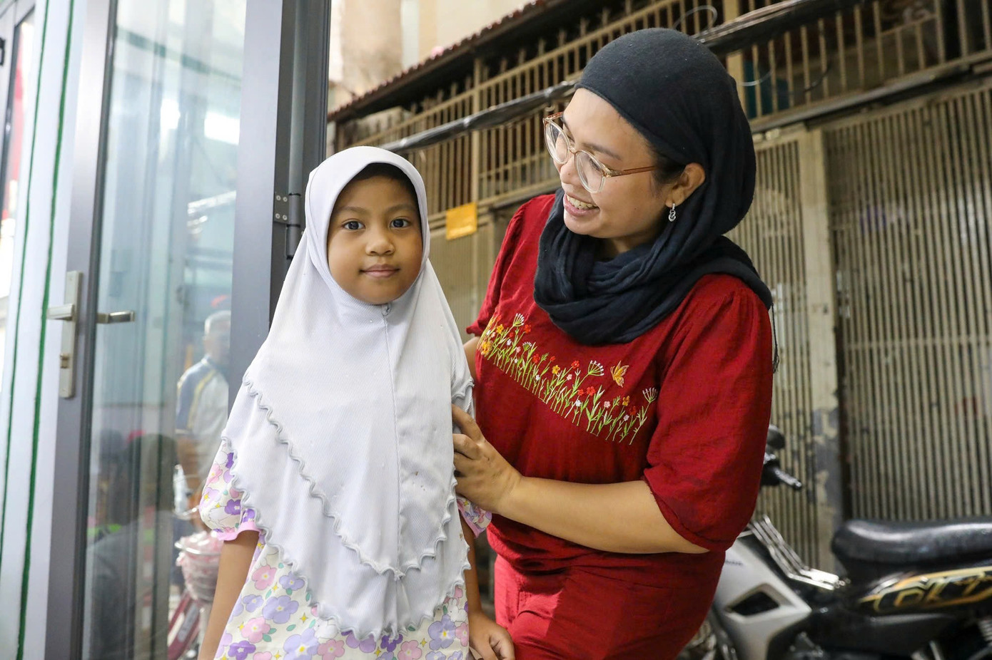 Lớp học tiếng Chăm của thầy giáo chạy xe công nghệ | Báo điện tử Tiền Phong