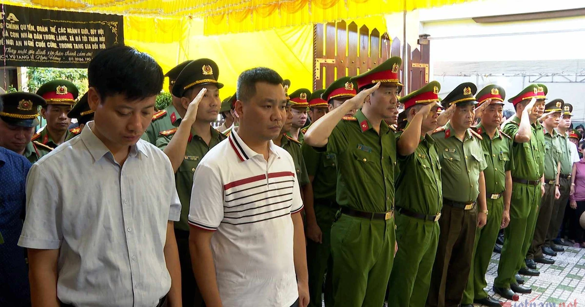 Tiễn biệt trung úy công an hy sinh ở Thái Bình: 'Tôi như mất đi người ...