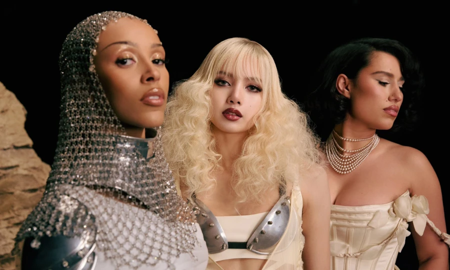 Lisa, Raye, Doja Cat bùng nổ với “Born Again”: Giai điệu Disco, hình ...