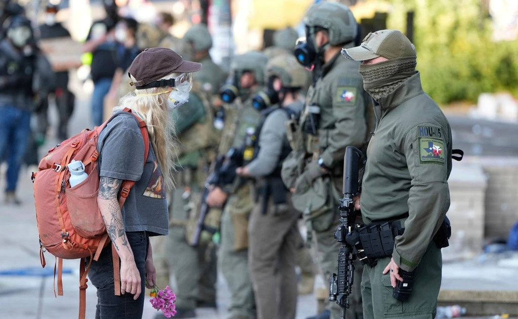 Tổng thống Mỹ Trump triển khai quân đội đến Portland để ‘chống khủng bố ...