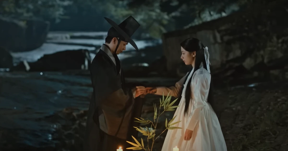 Cung Điện Ma Ám tập 5, 6: Yeo Ri - Gang Cheol làm lễ "lập kèo" mà tưởng ...