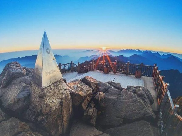 Fansipan tên "Hủa Xi Pan" có nghĩa là gì? | Báo điện tử Tiền Phong