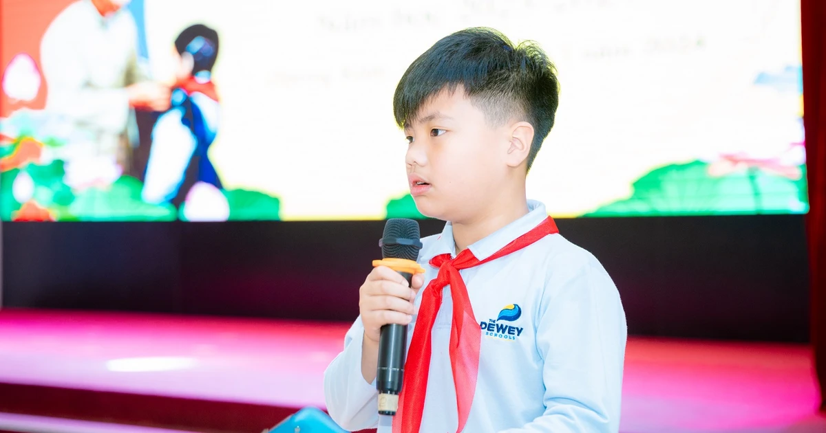 Kết nạp đội viên Đội TNTP Hồ Chí Minh đầu tiên tại trường tư thục ở Hải ...