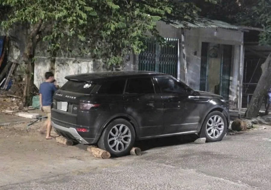 Xác minh vụ xe sang Range Rover gây tai nạn rồi rời khỏi hiện trường ở ...