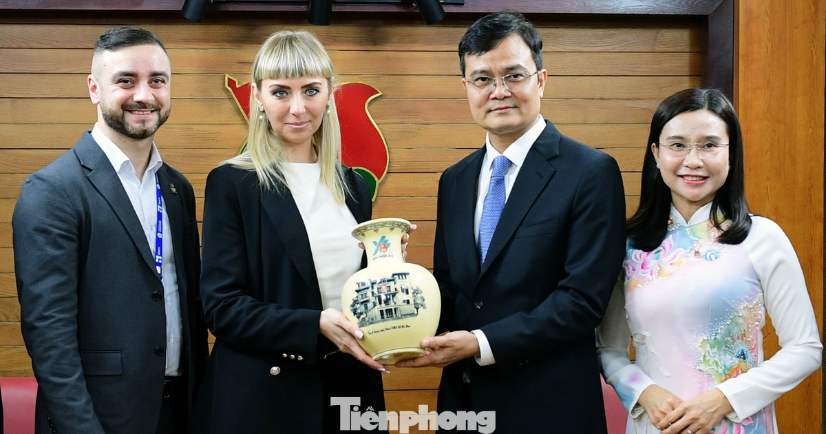 Bí thư thứ nhất Trung ương Đoàn tiếp đoàn đại biểu Lớp bồi dưỡng cán bộ cấp cao của LB Nga | Báo ...