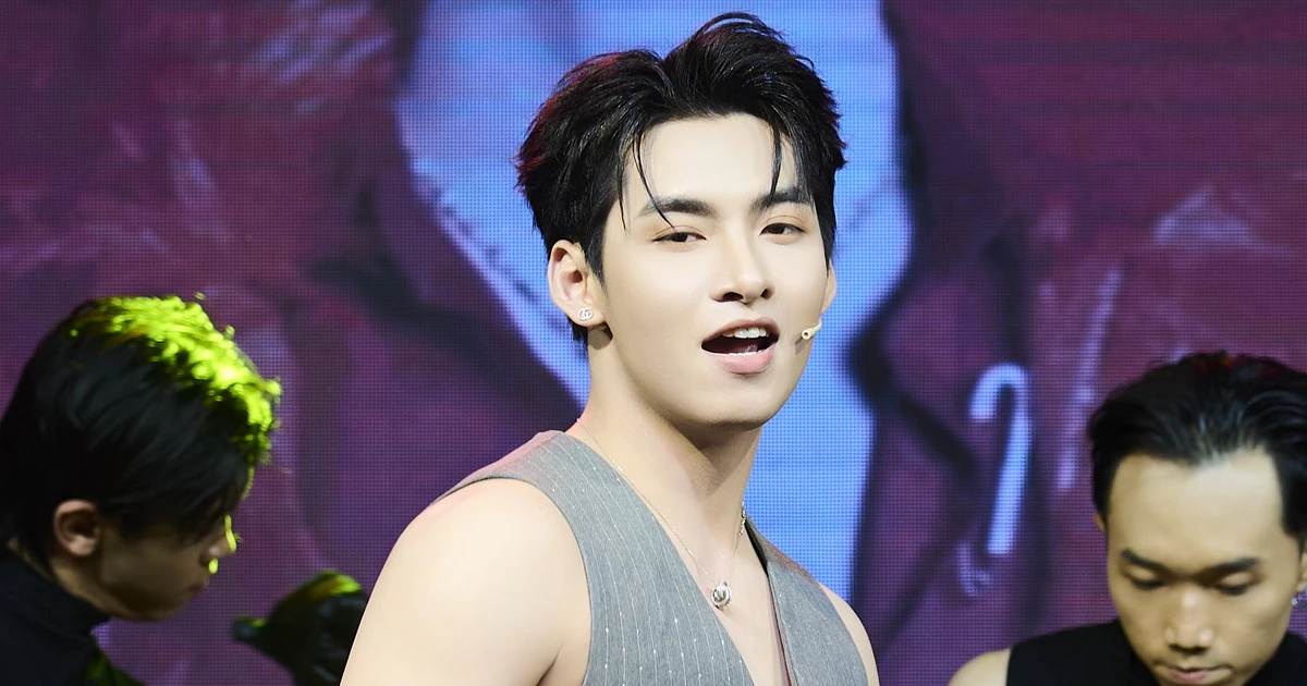 'Mỹ nam' Hùng Huỳnh của 'Anh trai say hi' tỏa sáng với chiếc 'visual ...