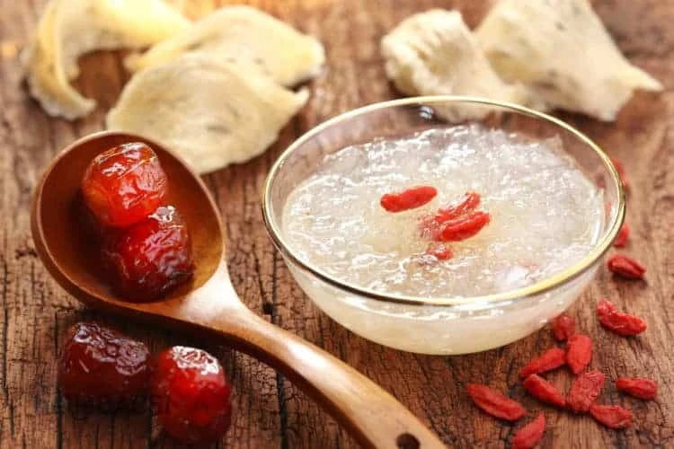 Những sai lầm khi ăn yến vừa mất hết chất vừa hại sức khỏe | Báo điện ...