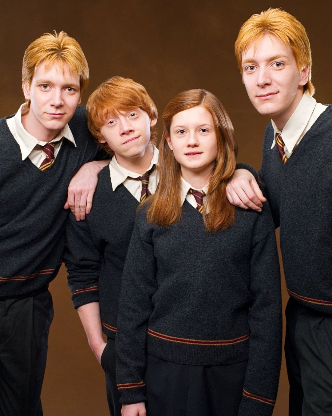 Harry Potter bản truyền hình: Bầy trẻ nhà Weasley lộ diện, netizen tấm ...