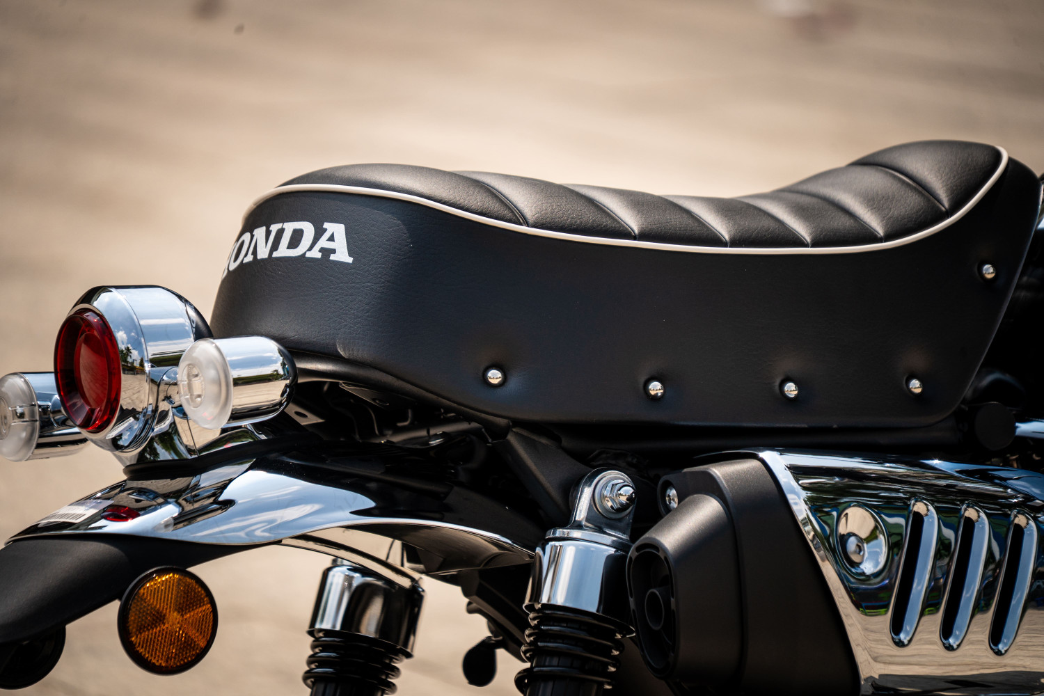 Honda Monkey Chrome Legacy đầu tiên được nhập về Việt Nam | Báo điện tử ...