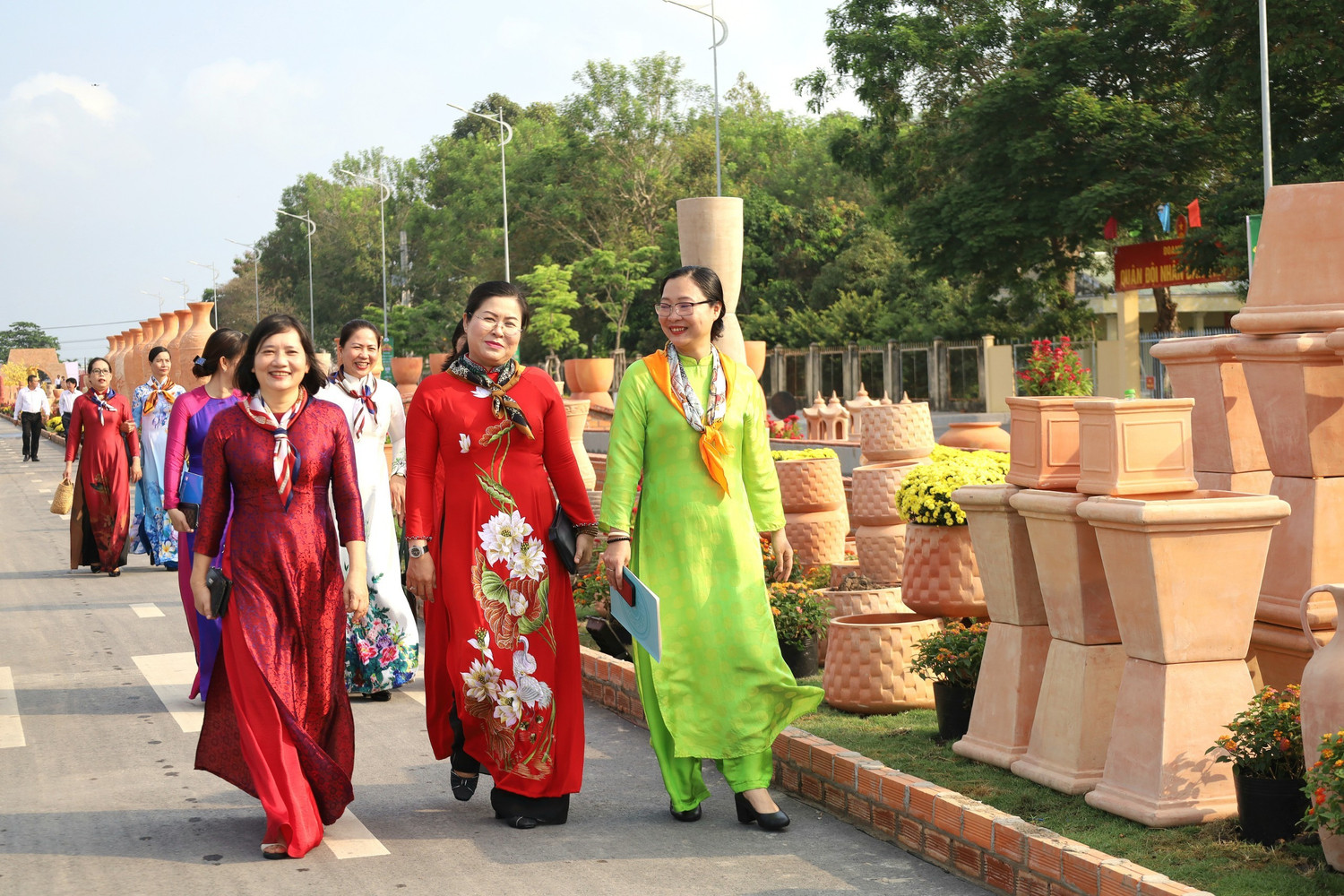 Vĩnh Long: Điểm nhấn du lịch xanh ngay ngày đầu năm 2026 | Báo điện tử ...