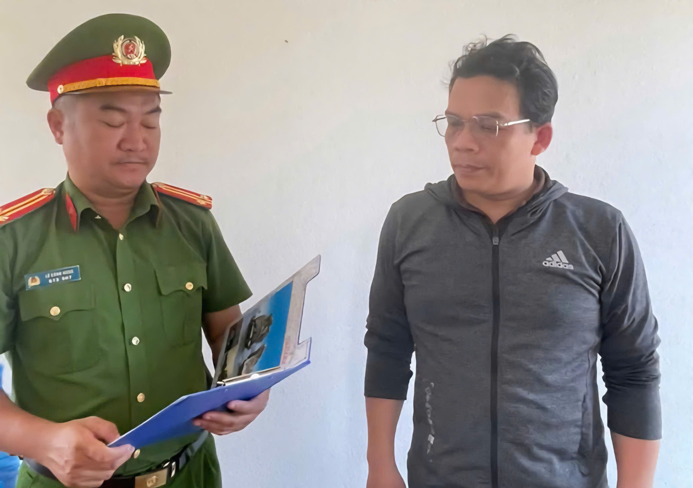 Mất gần 1 tỷ đồng vì nhờ làm hộ sổ đỏ | Báo điện tử Tiền Phong