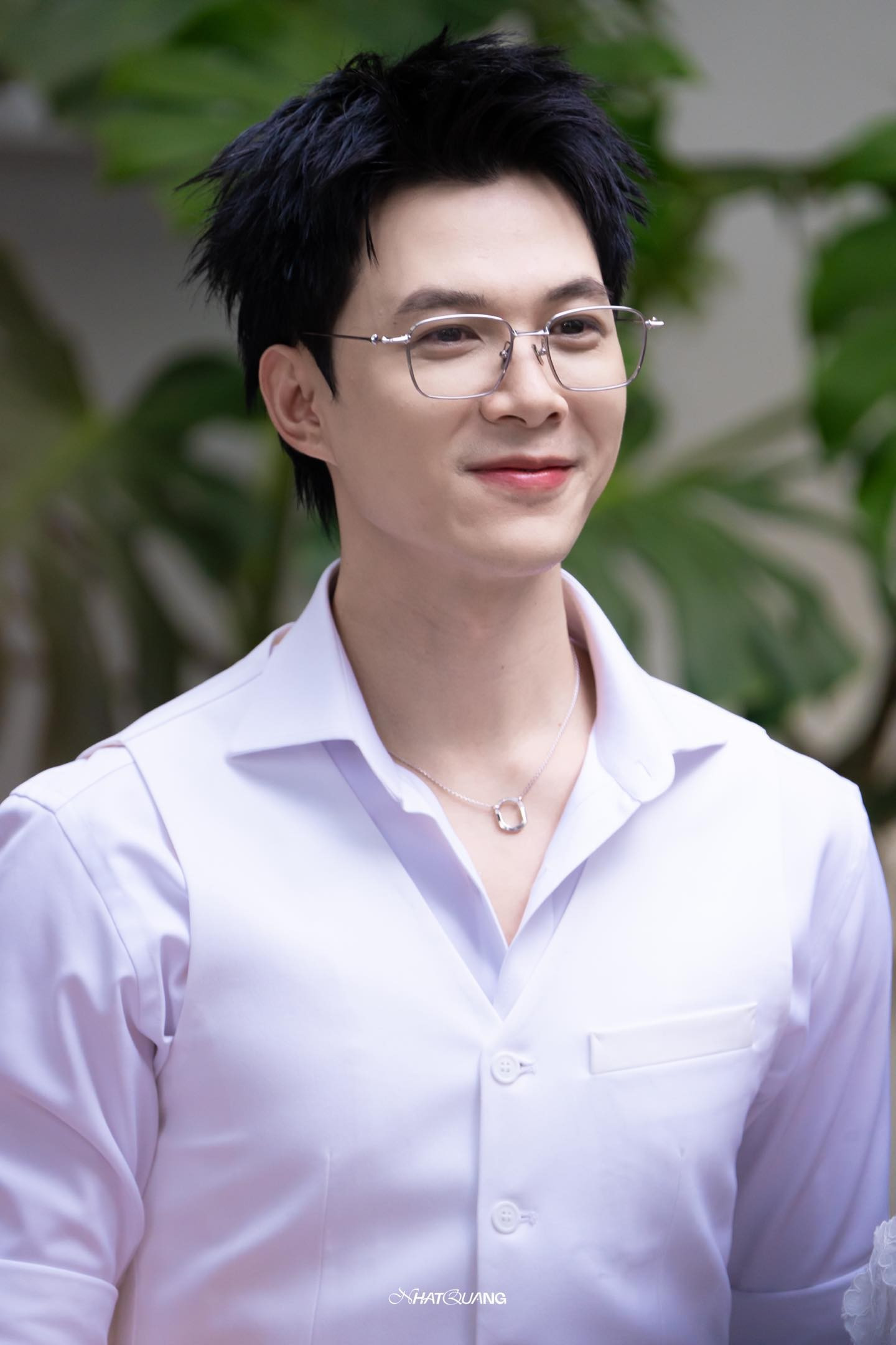 Anh Tú Atus - HIEUTHUHAI đọ "thần thái sơ mi trắng", hợp hình tượng quý ...