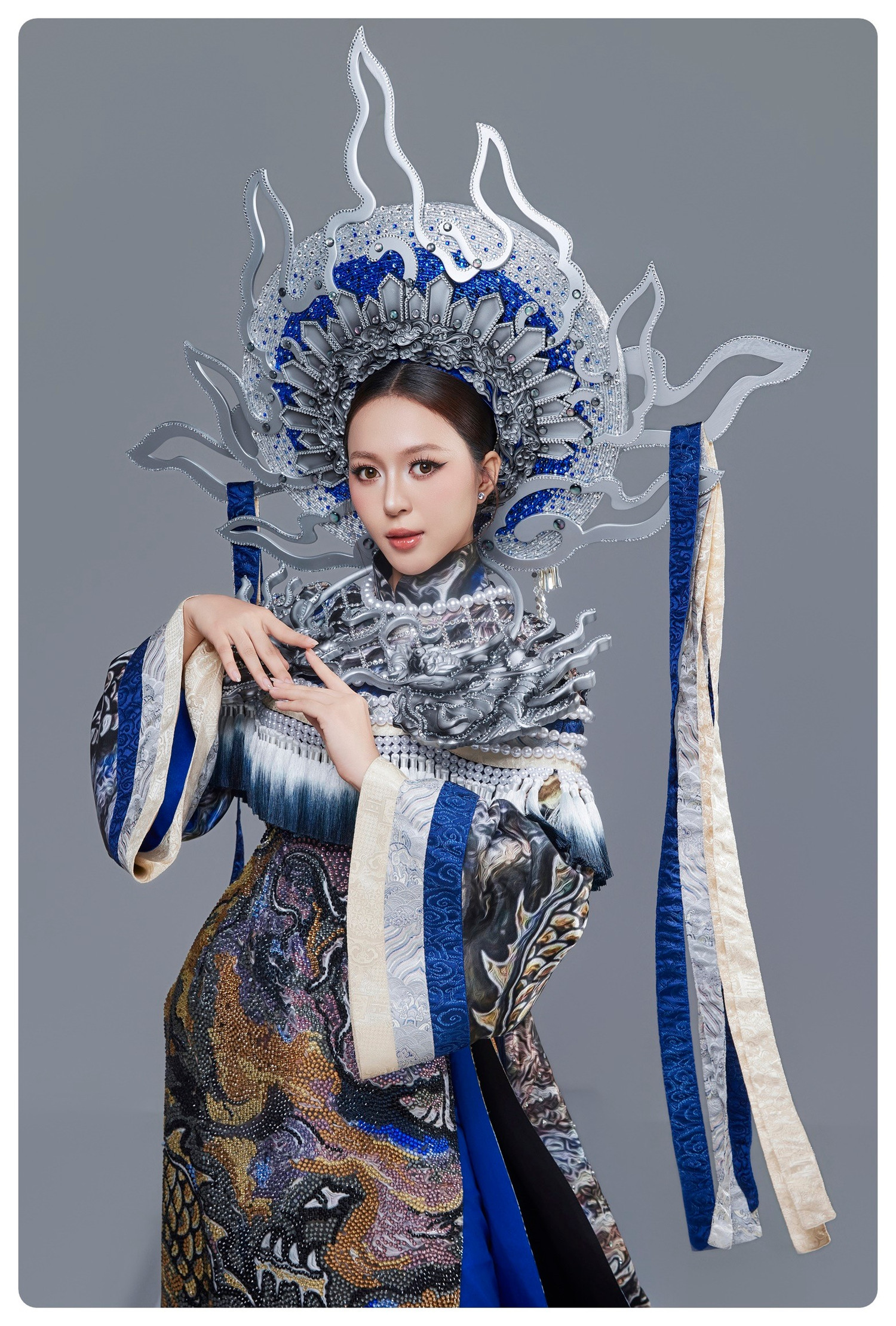 Kiều Duy suýt khóc trước khi thi Trang phục Dân tộc tại Miss International 2025 | Báo điện tử ...